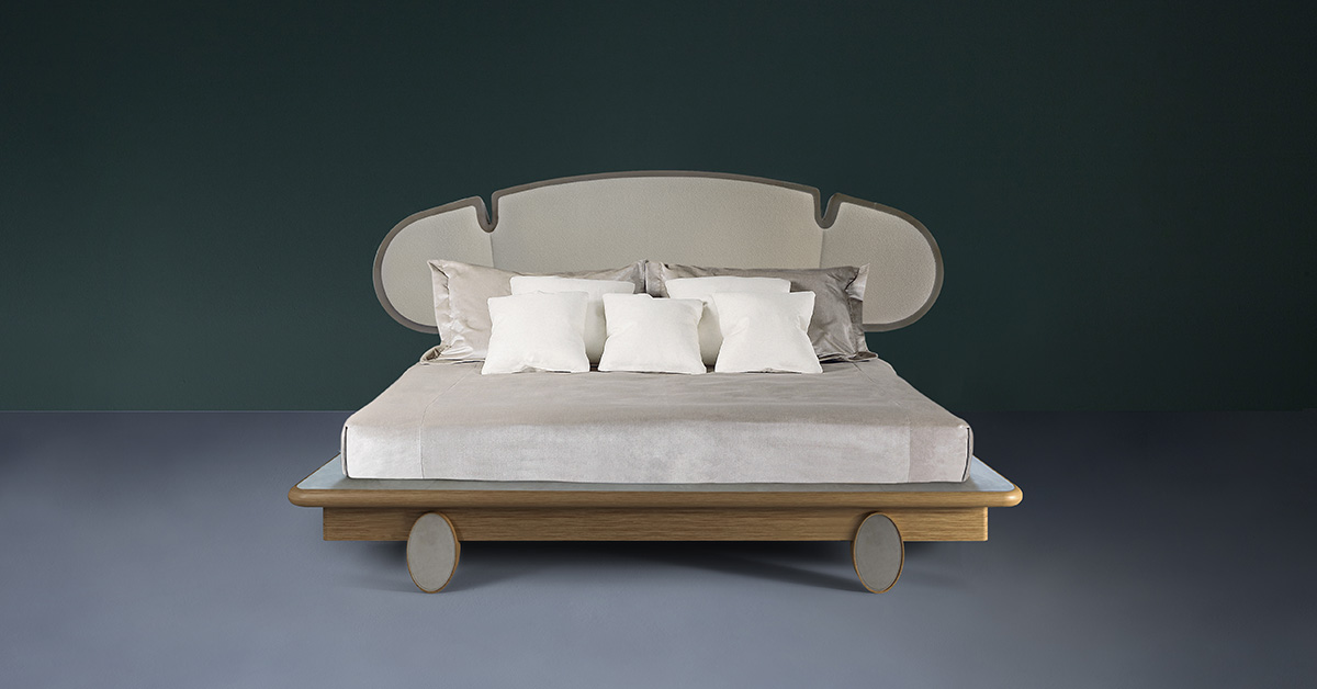 Glamour bed, solidity and tailored details | Promemoria