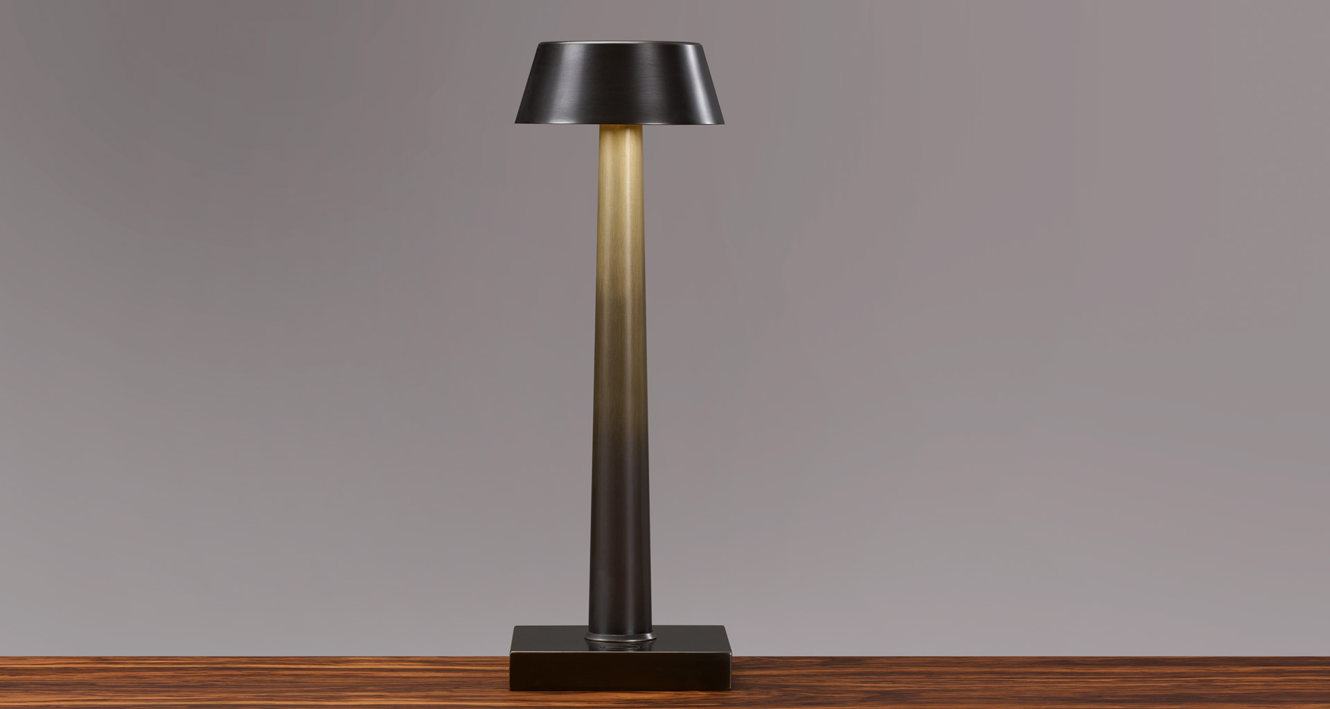 Fiammetta: LED Portable Table Lamp | Promemoria