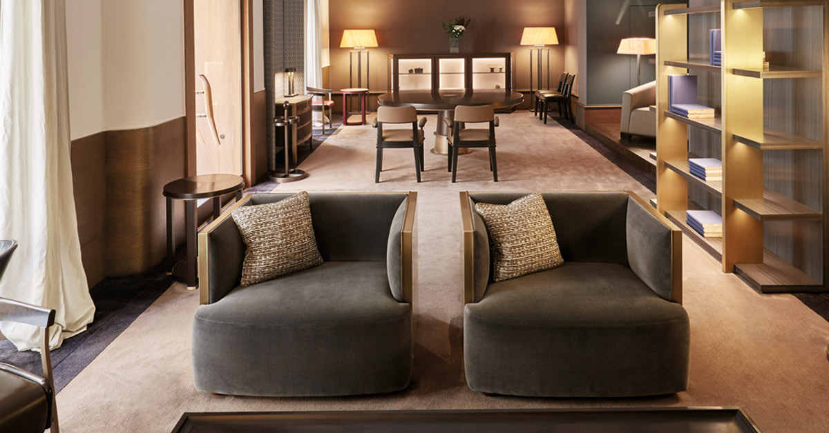 Boccaccio: Armchair with Bronze Structure | Promemoria