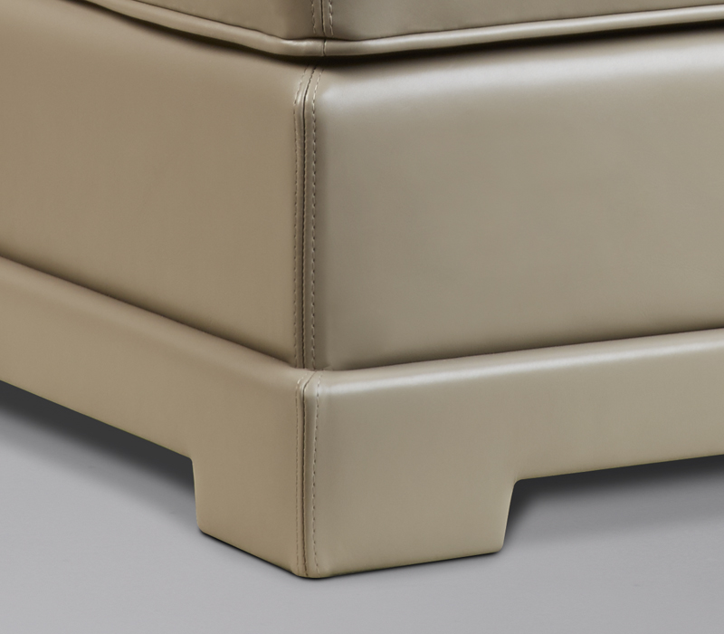 Promemoria | Wanda: Beechwood Pouf