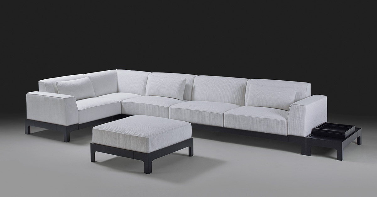 Pullman: Beechwood Sofa Covered in Fabric | Promemoria