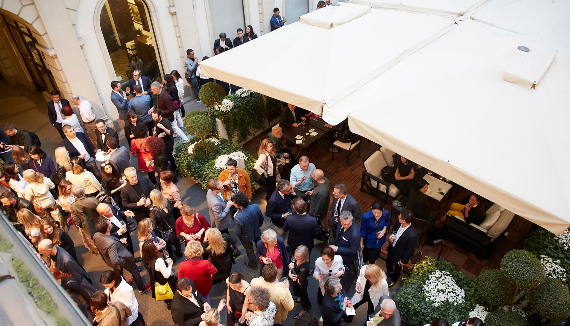 Promemoria | High-End Italian Furniture